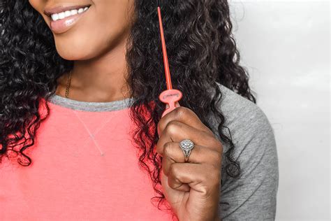 silkyscratch™ precision tip scalpscratcher