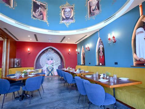 Gracefully Persian Fact Magazine