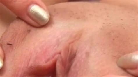Extreme Closeup On Pulsating Vagina Muscles