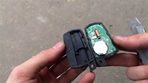 Замена батарейки в смарт ключе BMW E60 E90 E70 E87 E92 E63 E71 X5 X6 ...