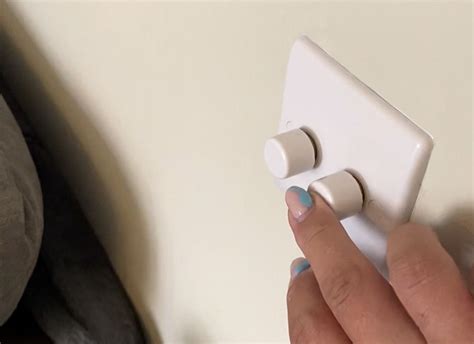 How To Wire A Dimmer Switch In Steps Real Homes
