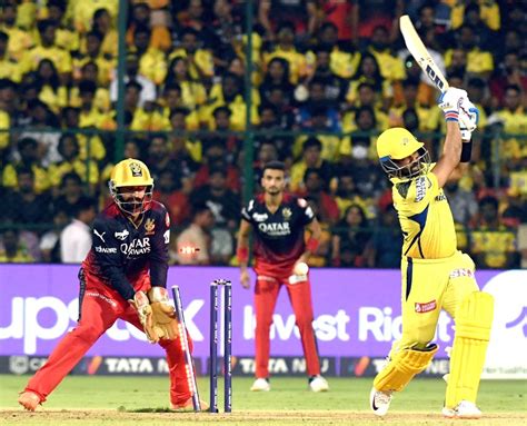 Bangalore Csk Batsman Ajinkya Rahane Bowled