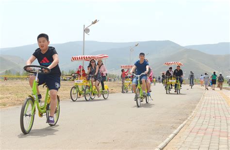 Үндэсний цэцэрлэгт хүрээлэнд байгуулж буй спортын цогцолборын эхний