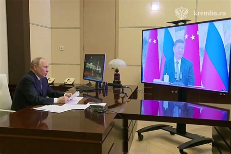 Путин пригласил Си Цзиньпина на Парад Победы