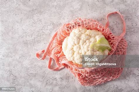 재사용 가능한 메쉬 면 봉투 플라스틱 프리 제로 폐기물 개념의 콜리플라워 꽃 양배추에 대한 스톡 사진 및 기타 이미지 꽃 양배추 분홍 0 Istock