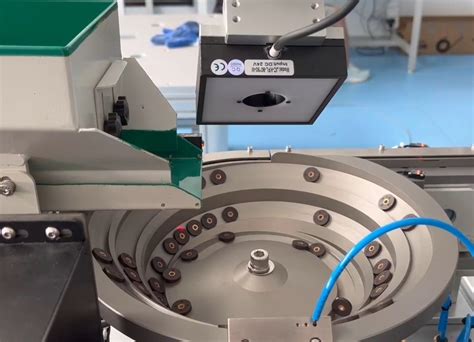 intelligent screening of vibration disk hardware and hardware