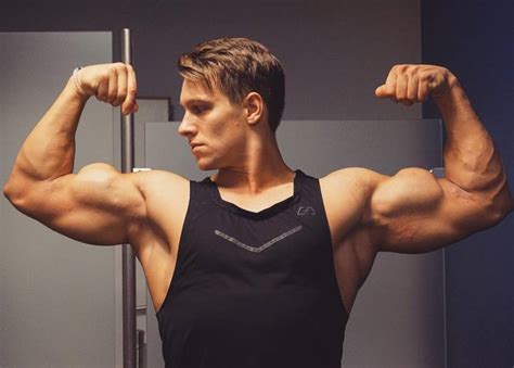 Steve Kris Greatest Physiques