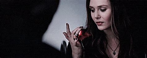 Scarlet Witch  Cen
