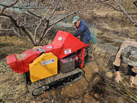 진주시 영농부산물 파쇄 지원 강화 불법 소각 대신 산불 예방 총력 뉴스 경남문화일보