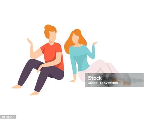 젊은 남자와 여자 옷을 입고 캐주얼 의류 앉아 서 말하기 사람들 말하기 하기 각각의 다른 벡터 그림 말하기에 대한 스톡 벡터 아트 및 기타 이미지 Istock