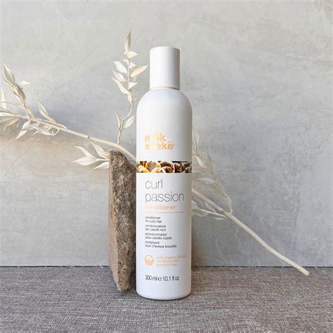 Milk Shake Curl Passion Conditioner 300ml Glam Box