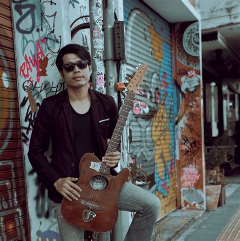 ครูริชชี่ร้องเพลงภูเก็ต สอนดนตรีภูเก็ตตัวต่อตัว Facebook