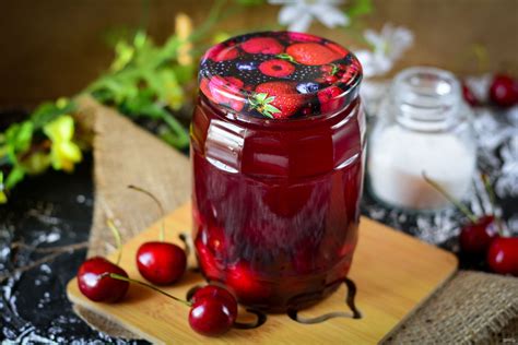 Компот из черешни на зиму со стерилизацией - пошаговый рецепт с фото на ...