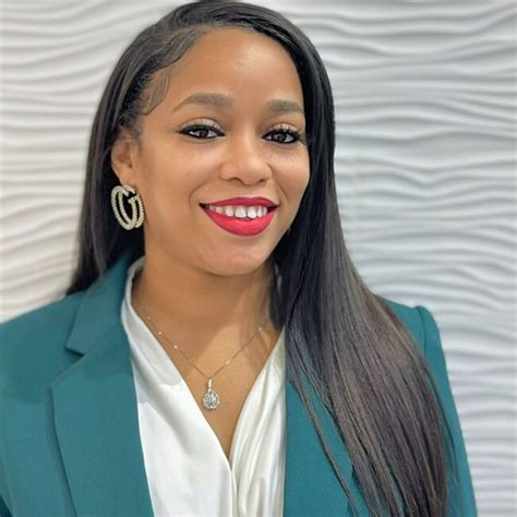 Nakea Lee Real Estate Agent In Peachtree City Ga