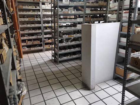 Distribuidor De Componentes Electrónicos Selespo