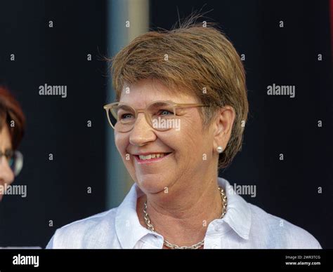 Die Schweizer Bundesrätin Viola Amherd Partei Die Mitte Nach Ihrer