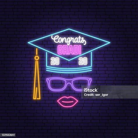 벡터 클래스 2020 네온 밝은 간판 빛 배너 벡터 네온 타이포그래피 디자인과 졸업 캡 립 졸업 파티 포스터 전단지 조명 배너용