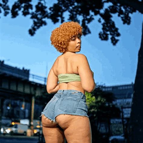 Ice Spice Icespice  Ice Spice Icespice Twerk Discover And Share S