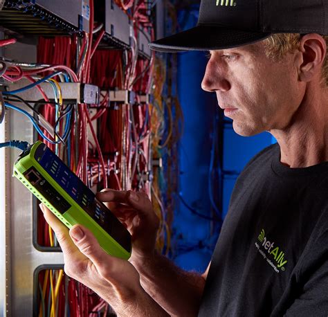 Netally Linkrunner At 4000 Advanced Network Tester With 2 Linksprinter 300 Pocket Network