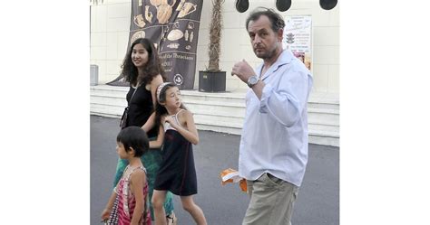 Джаро се върна при жена си