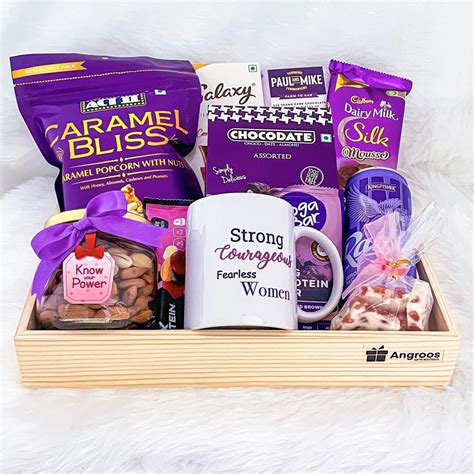 Send Best T Sets For Women Be It Your Mom Wife Or Gf