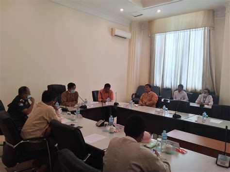 ေဆာက္လုပ္ေရး၊ စက္မႈ၊ လၽွပ္စစ္ႏွင့္စြမ္းအင္ဆိုင္ရာေကာ္မတီ