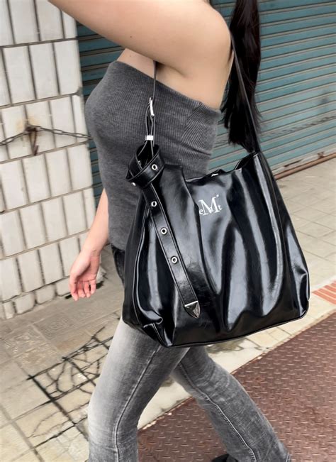 무센트 Western Leather Shoulder Bag Unisex 웨스턴 레더 숄더백 남녀공용