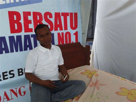 Puji Hartono, Guru yang Bisa Jadi Tukang Pijat | BeritaBojonegoro.com