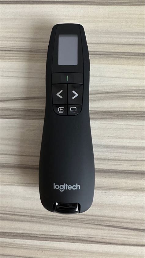 Logitech R800 Presentation Remote Clicker Computers And Tech Parts And Accessories Other