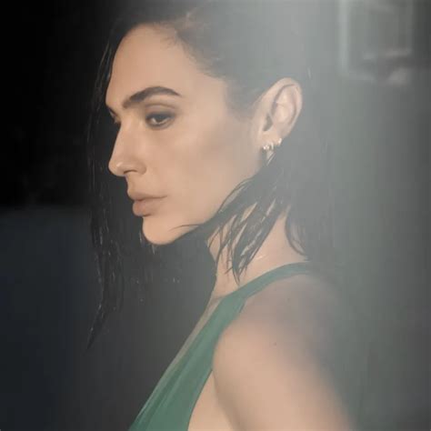 Sexy Photos Of Gal Gadot On The Internet The Day Made