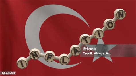 터키 국기의 배경에 오름차순 그래프의 형태로 인플레이션이라는 비문이있는 나무 실린더 텍스트 또는 로고를 위한 장소입니다 경제 금융 3d 렌더링 개념에 대한 스톡 사진 및