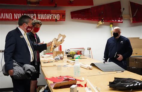 Oc Alc Commander Signs Third Educational Partnership Agreement Tinker