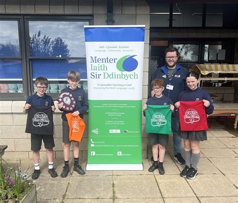 Cwis Dim Clem 2024 Cystadlu Brwd Eto Eleni Menter Iaith Sir Ddinbych
