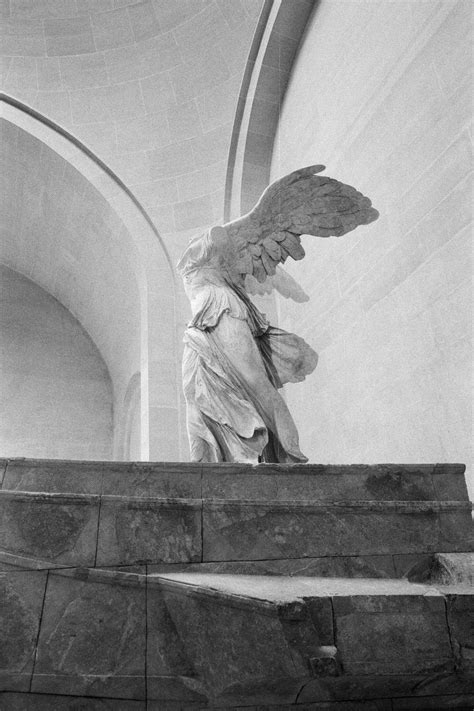 Idf Samothrace의 날개 달린 승리 걸작 고고학 고대 그리스 조각 고대 예술 공공 예술 관광 명소 구슬 그리스 신화 기념비적 인 날개 달린 동상