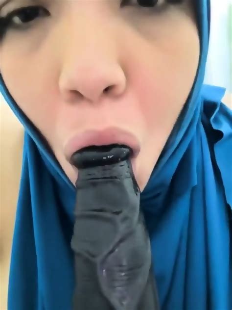 Busty Muslim Hijabi Fuck