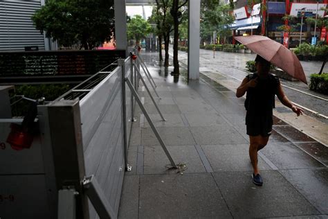 In Taiwan Typhoon Khanun Shuts Markets Grounds Flights Reuters