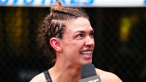 Mackenzie Dern Found Out By Instagram That Shes Fighting For Vacant