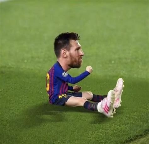 Cristiano Vs Messi Lionel Andrés Messi Neymar Jr Meme Messi Messi Funny Antonio Meme