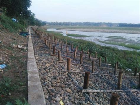 စစ်ကိုင်းတိုင်းဒေသကြီးတွင် ကမ်းပြိုကာကွယ်ရေးအတွက် ငွေကျပ် ၉ ဘီလီယံကျော် သုံးစွဲမည် Nowadays News