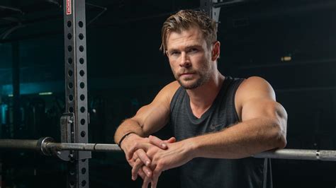 Awkward Detail In Chris Hemsworths Gym Photos Au