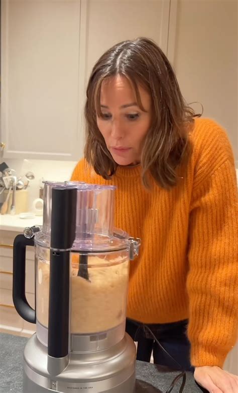 jennifer garner s relatable food fails recipe attempts photos us weekly