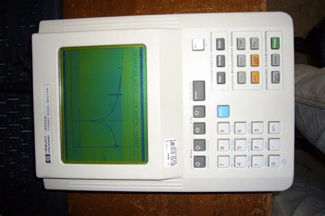 Hp 3560a Handheld Dynamic Signal Fft Spectrum Analyzer 31 25mhz To 40khz