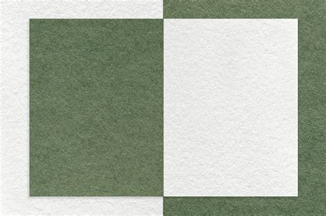 기하학적 모양과 패턴 매크로가있는 흰색과 녹색 종이 배경의 질감 공예 올리브 판지의 구조 0명에 대한 스톡 사진 및 기타 이미지