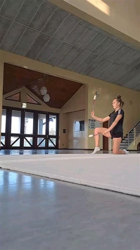 Пин от пользователя Настя🪐 на доске Ваши пины Акробатическая гимнастика Гимнастические видео