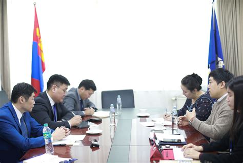 Сургуулийн бүс байгуулах төслийн урьдчилсан судалгаа хийж байна