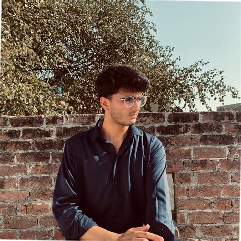 Abdullah Tahir Graphic Designer Apex Link Innovations Linkedin