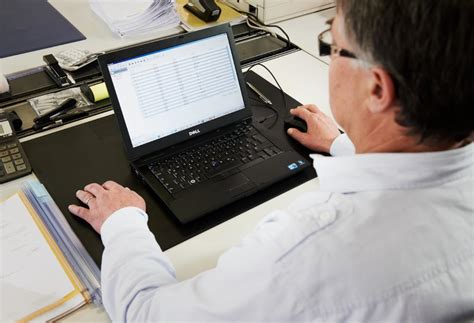 Data Communication Applications Carlton Scale