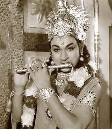 ಚಿತ್ರರಂಗ ಎಂದೂ ಮರೆಯದ ಮಾಣಿಕ್ಯ ಡಾ ರಾಜ್ ಅವರಿಗಿದೋ ಫೋಟೋ ನಮನ Late Kannada