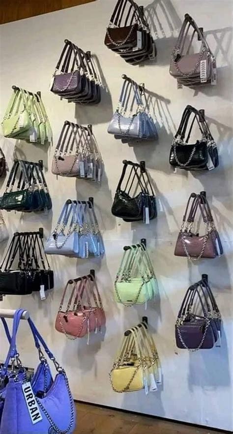 Jordan adlı kullanıcının Bags panosundaki Pin | Moda çantalar, Lv ...
