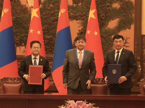 Шивээхүрэн Сэхэ боомтын хил дамнасан төмөр замын холболтын асуудлыг эцэслэн шийдвэрлэлээ Isee Mn